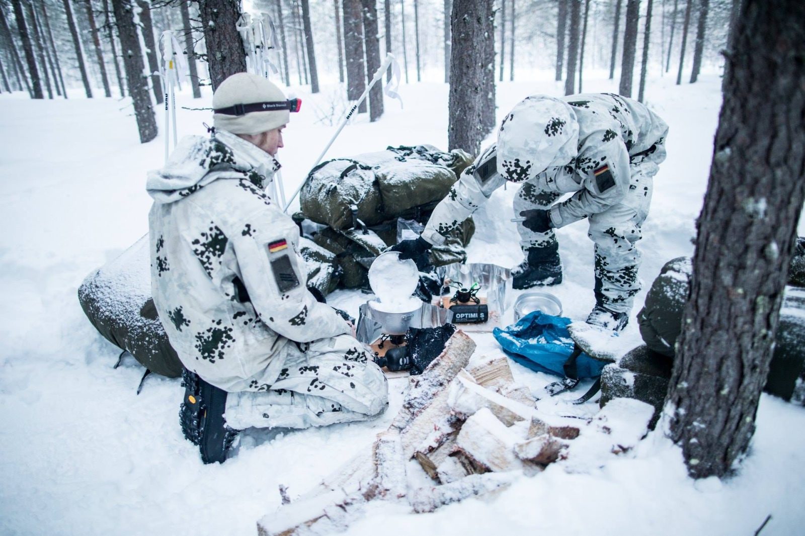 New Extreme Cold Weather Gear for the Bundeswehr - Strikehold.net