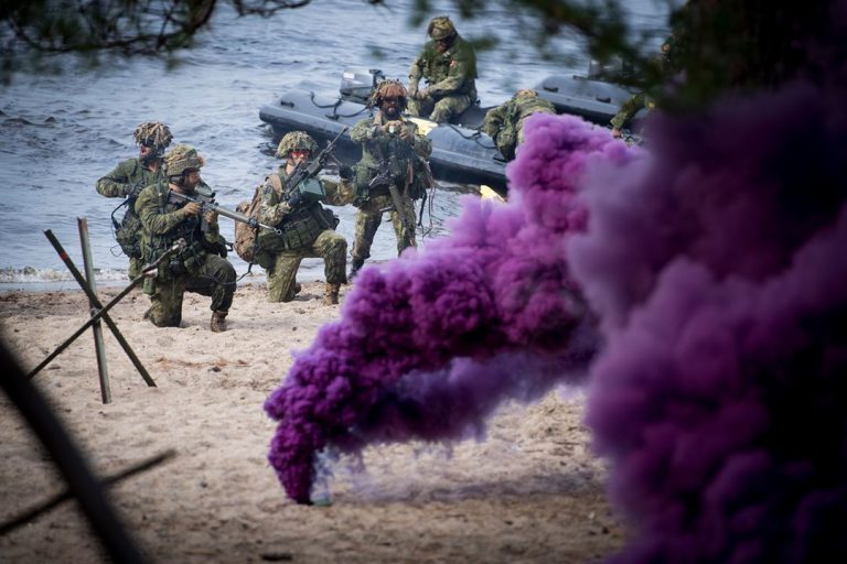 The CADPAT Story: Canada finds sweet spot with new camouflage ...