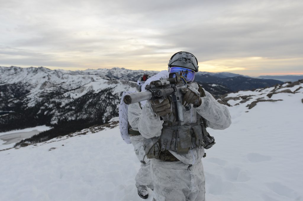US Army Tests Snow Camo Overwhites - Strikehold.net