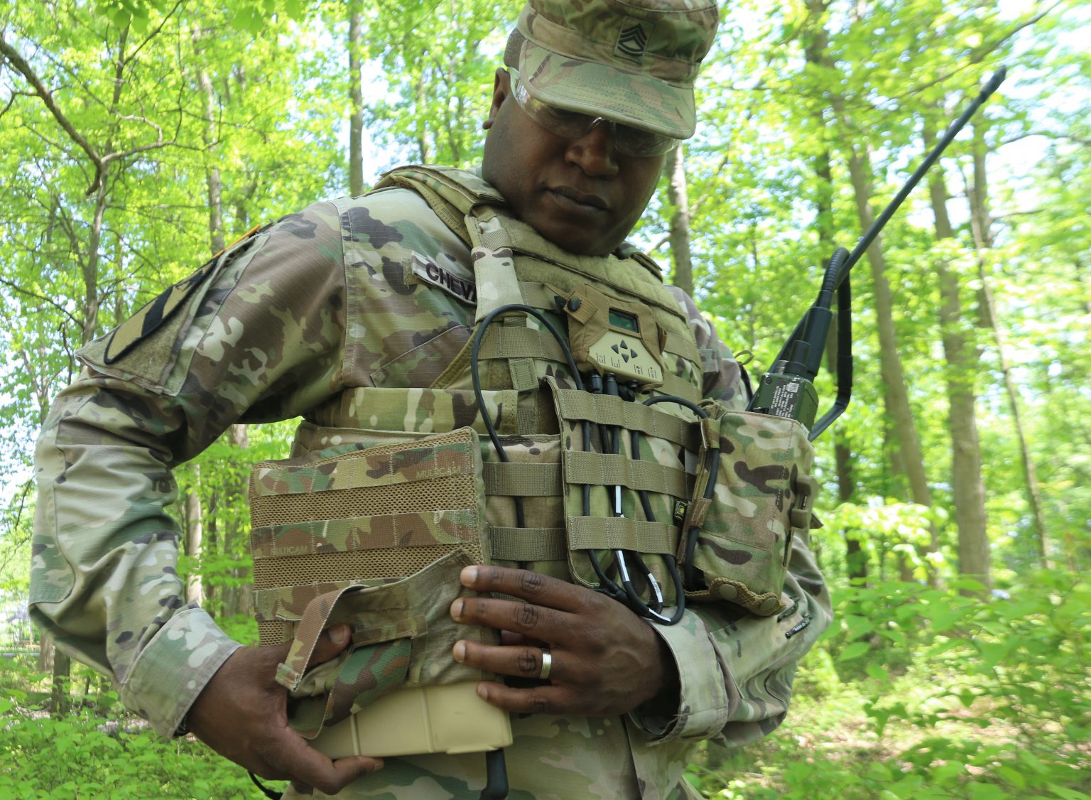 US Army Awards Billion Dollar Contract For Conformal Batteries ...